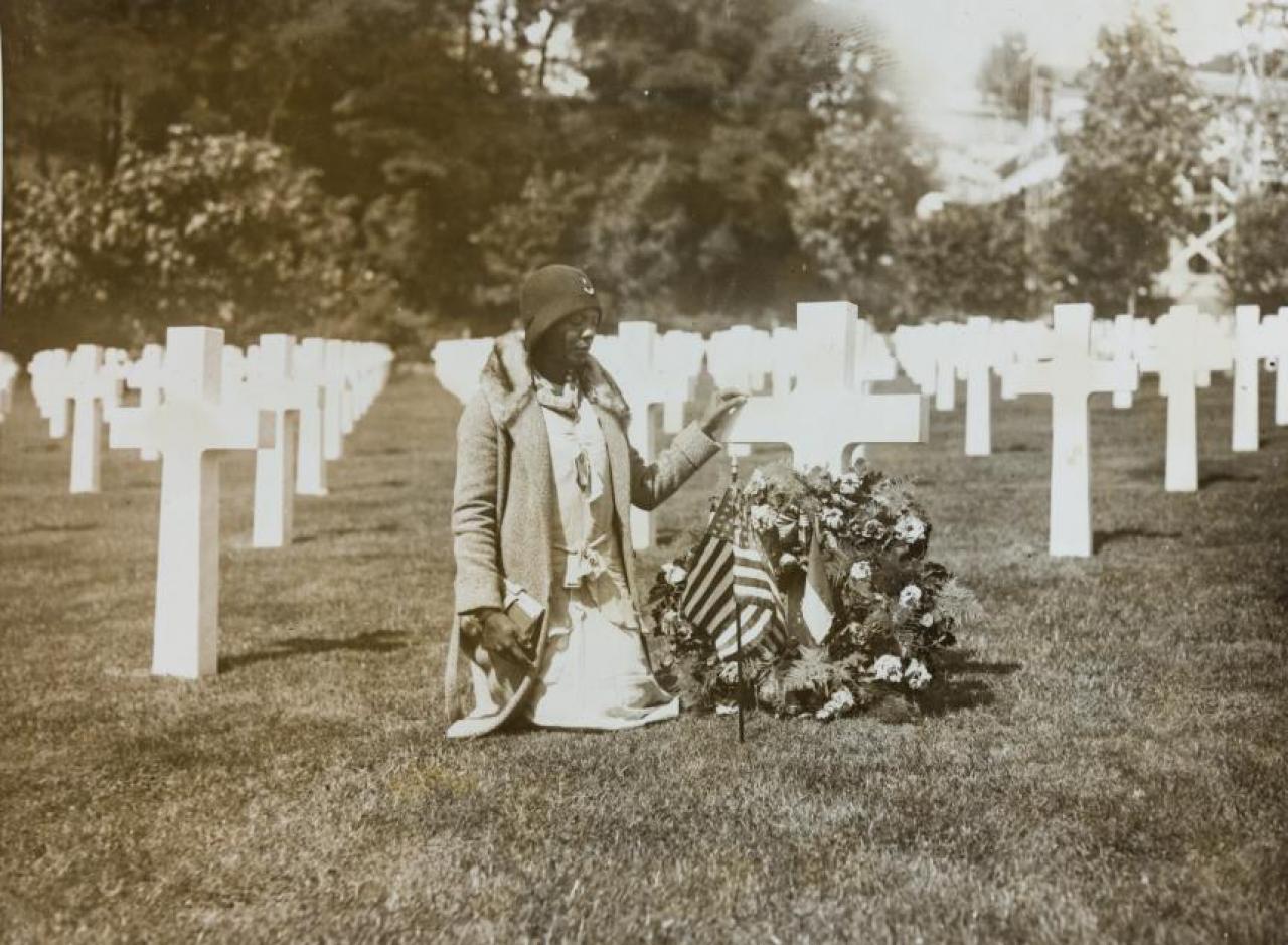 Women and World War I Commemoration: The Gold Star Mothers and Widows ...